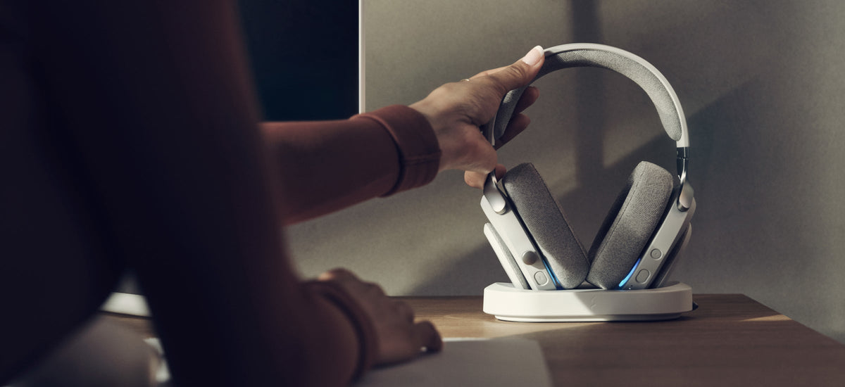 Best Wireless Gaming Headset NZ: Fractal Design Scape – Computer Lounge